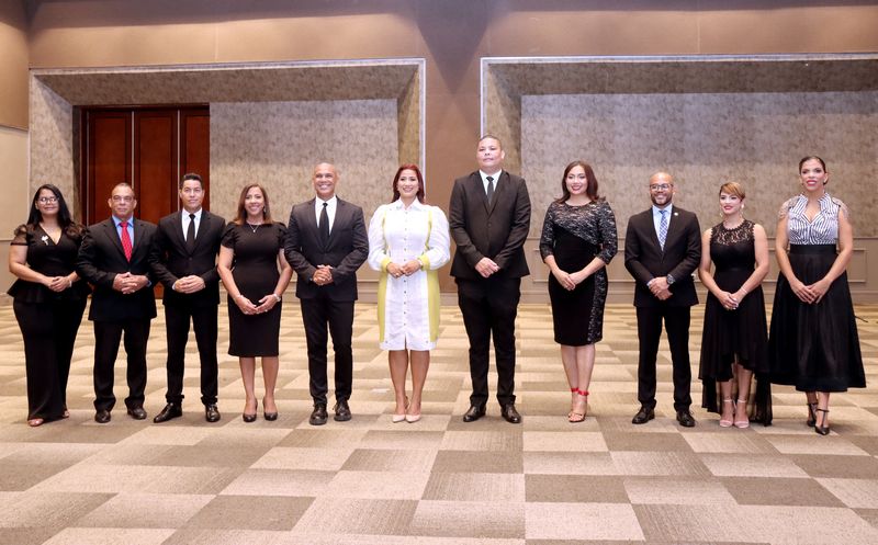 Yenny Polanco Lovera repite presidencia de ADOMPRETUR nacional • Online ...