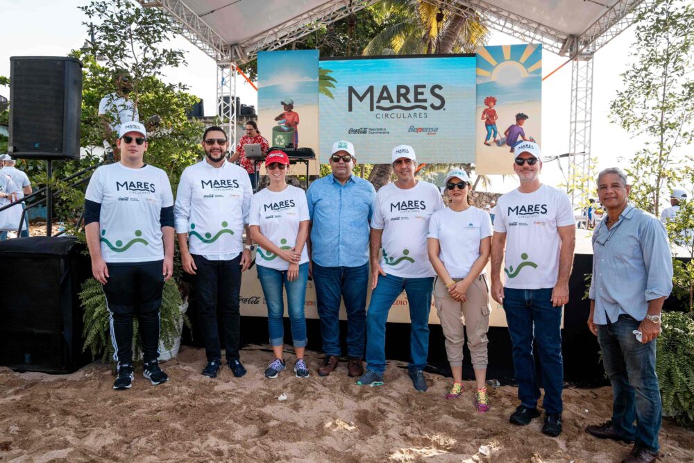 30+ instituciones promueven el reciclaje en limpieza de playa Güibia ...